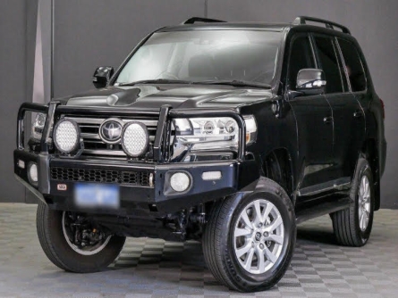 TOYOTA LAND CRUISER V8 2016 - For sale in Kenya